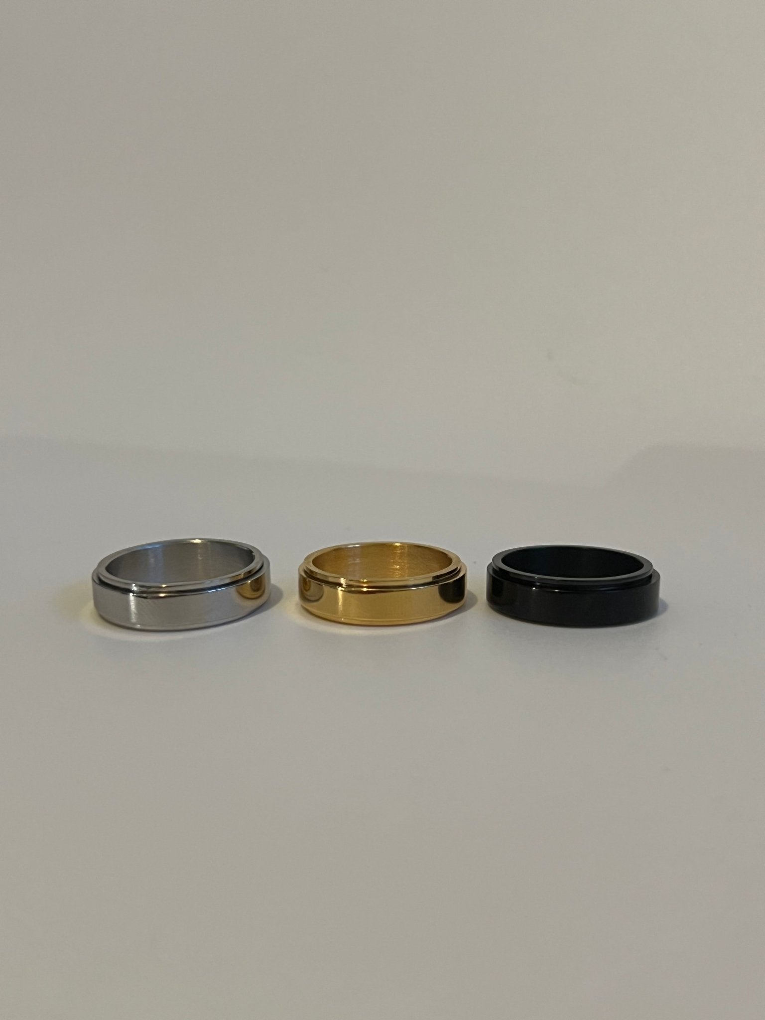 gldn grl jewelry - Ottawa's permanent jewelry & mental health brand